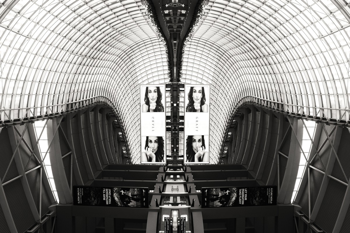 Chue Eain Khant LRPS